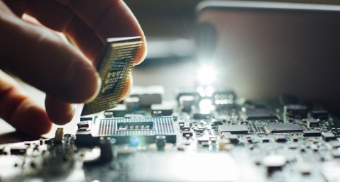 Industrial Grade IoT Module | EM7411 | Sierra Wireless